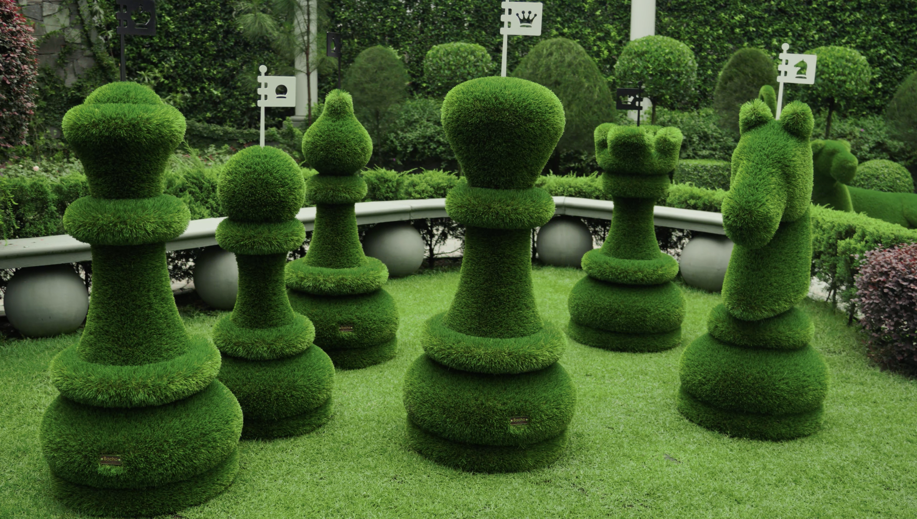 Topiary chess